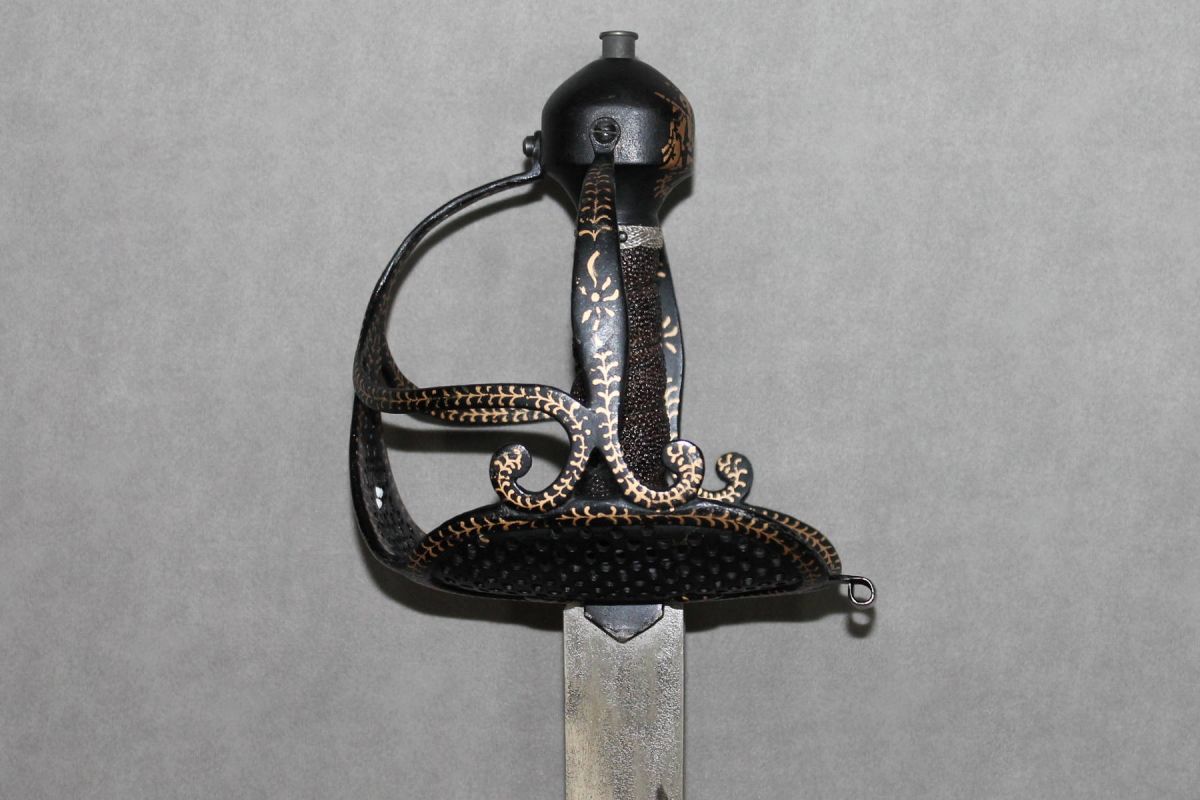 Hanwei Cromwell Sword | Swords | Lawrance Ordnance